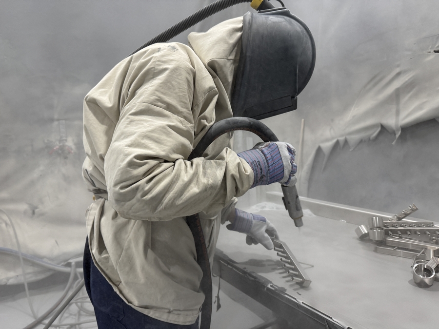 Glass Bead Blasting for Stainless Steel and Aluminum